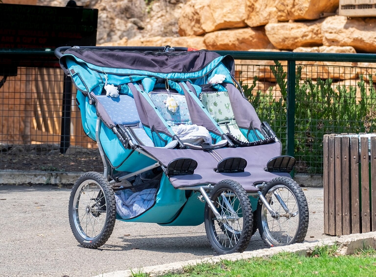 7 Best Triple Stroller For Triplets - The Triplet Stroller - 2025 ...